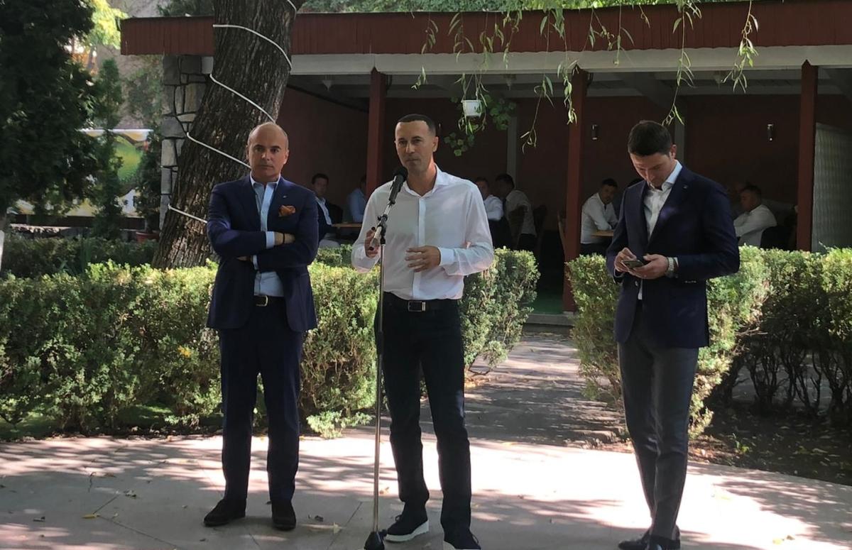 RAREŞ BOGDAN, LA CÂMPINA: SAVIN ESTE CEL MAI TOXIC ŞI MIZERABIL BARON ...