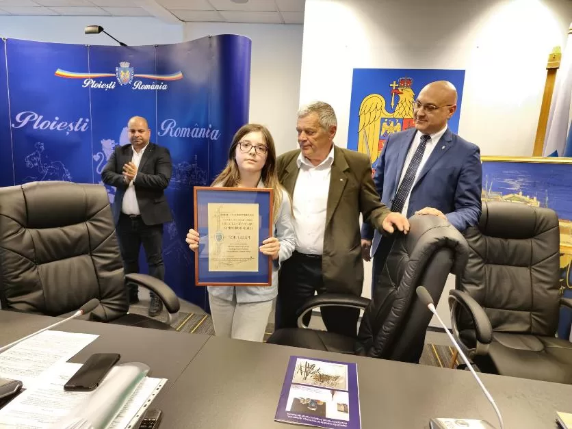 PICTORUL SORIN ADAM A DEVENIT CETĂŢEAN DE ONOARE AL PLOIEŞTIULUI POST ...